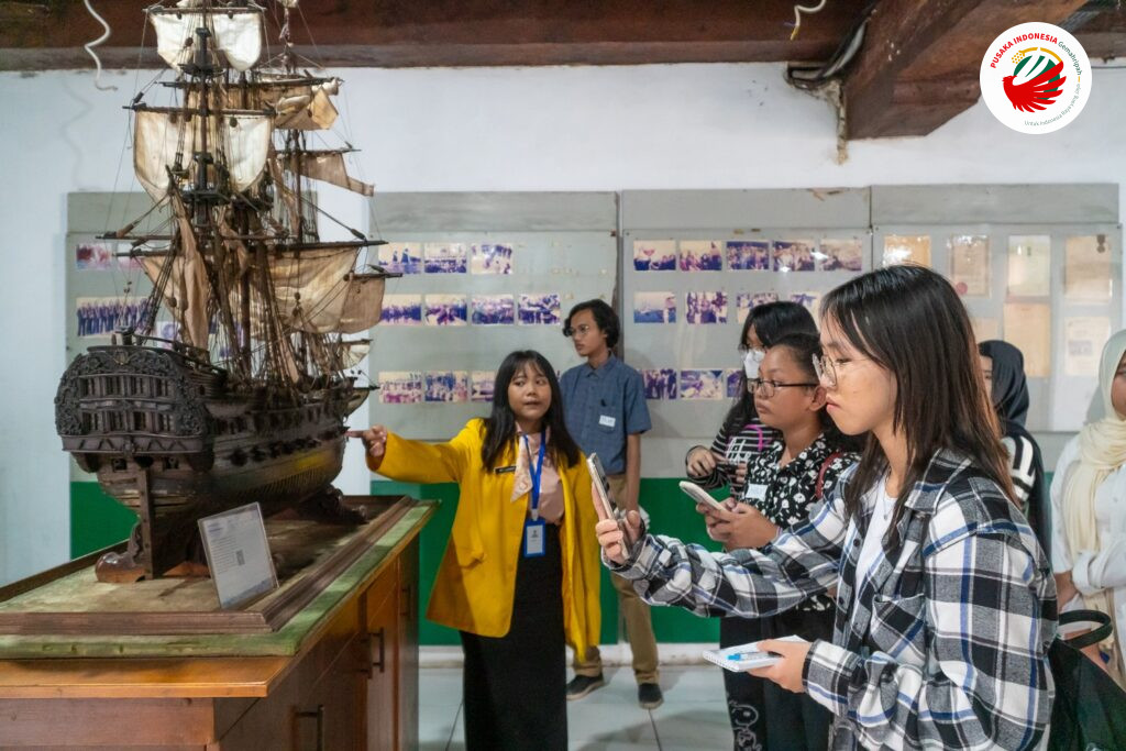 Garam, Lada, dan Bedil, Sejarah Singkat Museum Kebaharian - Pusaka ...