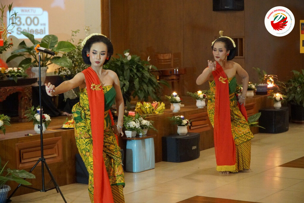 Penampilan Tari Ragam Dasar Betawi dan Tari Gambyong di Vihara ...